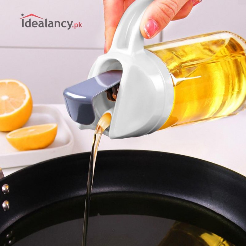 Oil Bottle Dispenser With Auto Flip Cap 630ml | Idealancy